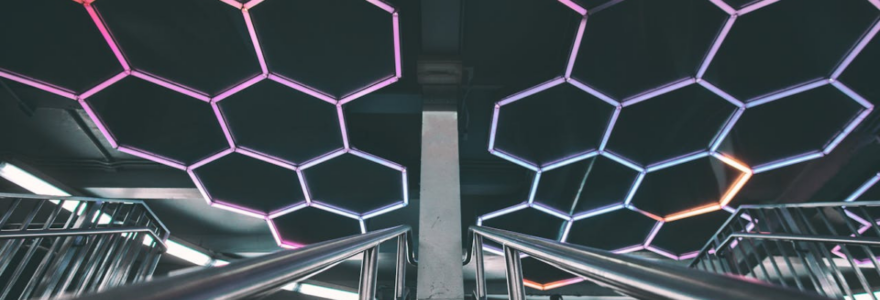 Comment réussir le branchement néon LED en série - Guide complet